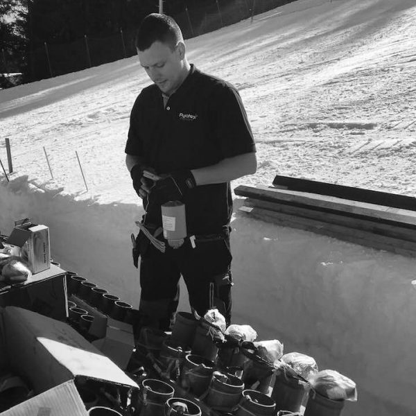 Scott Machin – Biography – Signature Fireworks